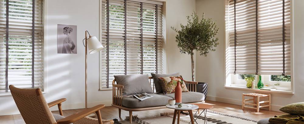 Stores Vénitiens Bois - luxaflex.fr